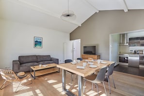 Villa, 2 quartos | Berços/camas para crianças grátis, Wi-fi grátis 