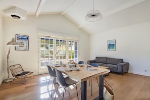 Villa, 2 quartos | Berços/camas para crianças grátis, Wi-fi grátis 