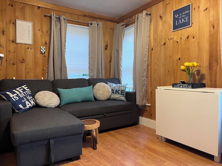 Lake Winnie Waterfront Cottage W/ Sandy Beach, Short Walk To Best Spots In Town! - New Hampshire (State)