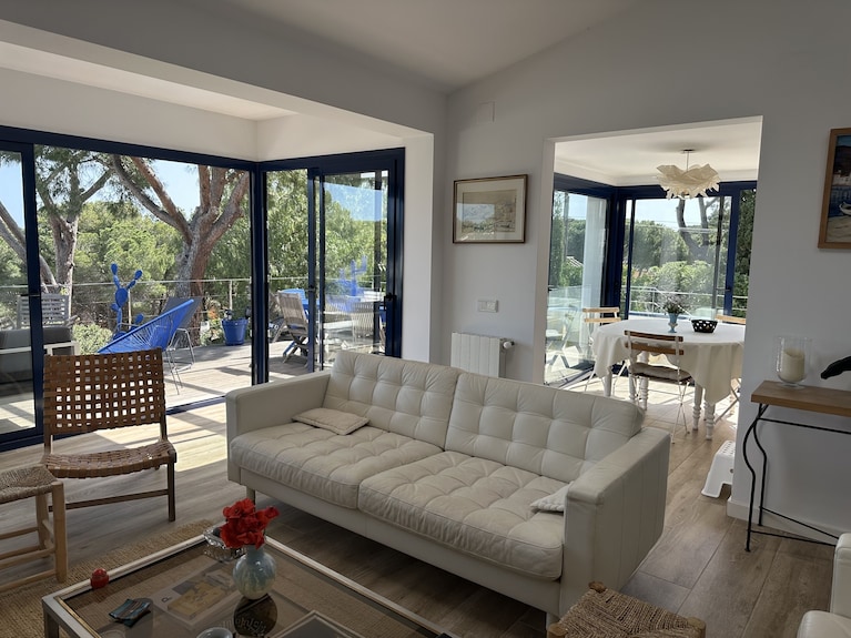 Beautiful Villa With Sea Views Located 1.5 Km From Platja Gran De Pals. - Sa Riera