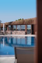 Piscina exterior sazonal 