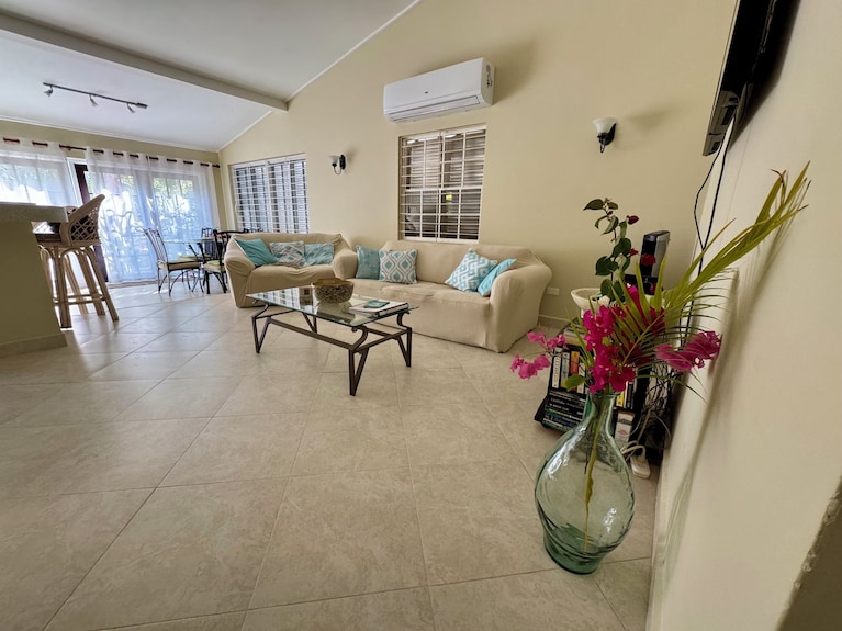 10 Min Walk To Calm Water Beach! Private Plunge Pool On Deck, Sunset Crest. - Barbados