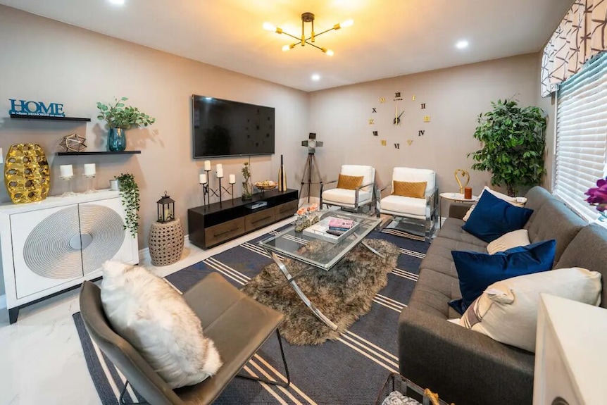 3bed2ba Main House And Guest House At Biltmore - Phoenix