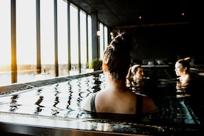 Piscina interior 