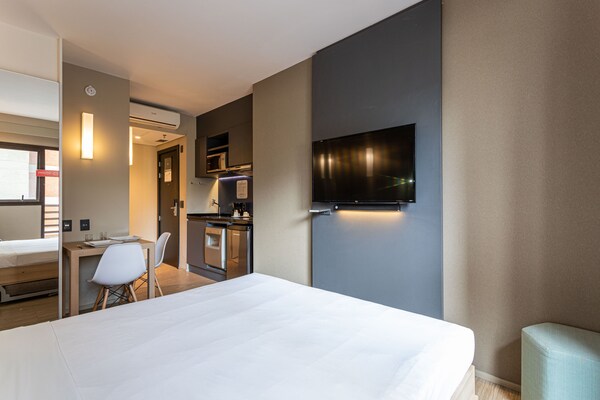 Charlie Alphaville - Barueri