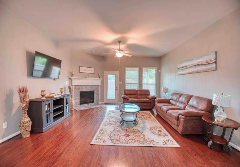 Luxury Rental In Great Location - Spring, TX