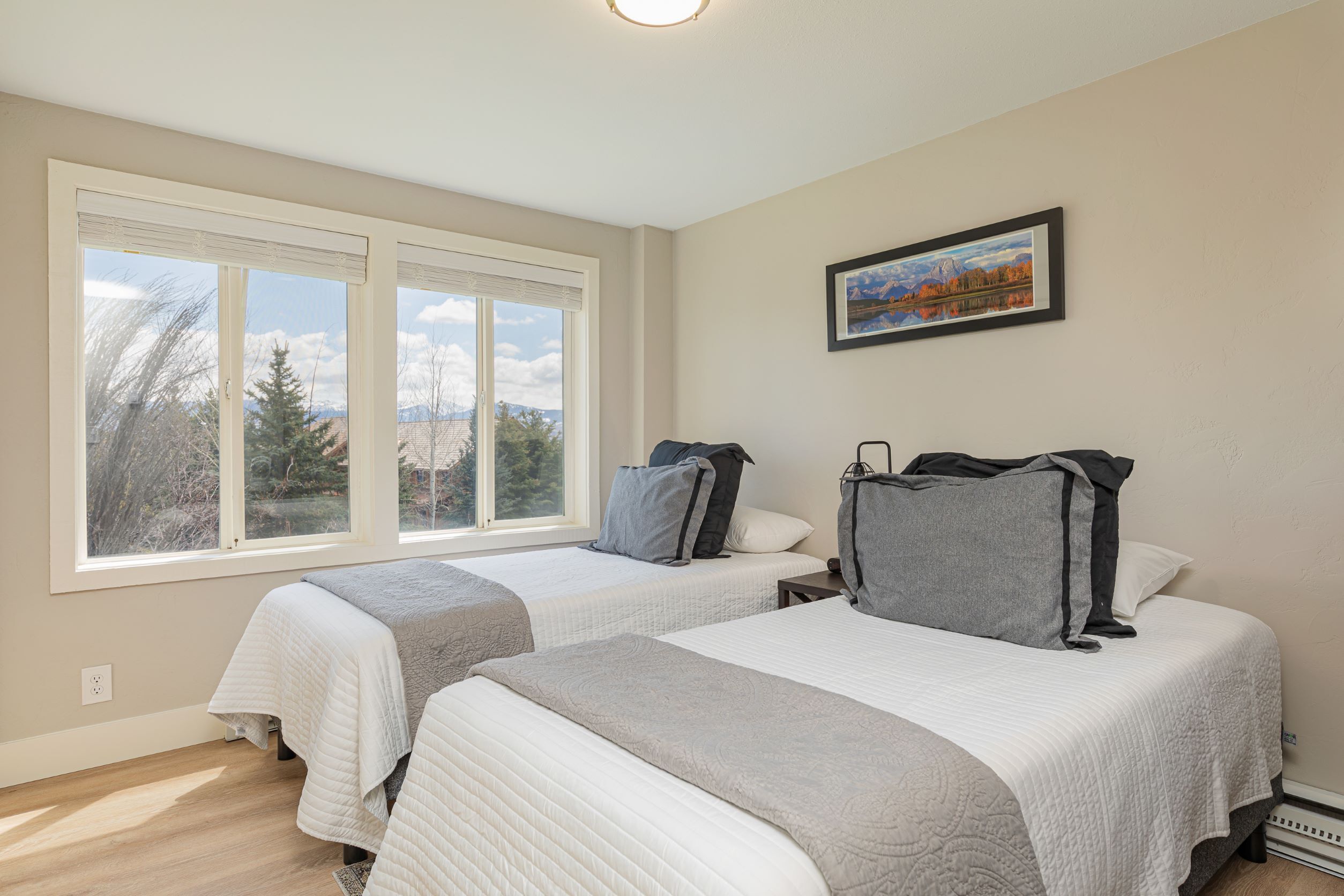 Gros Ventre B7: Newly Remodeled, Pristine Condo In Teton Village - Jackson, WY