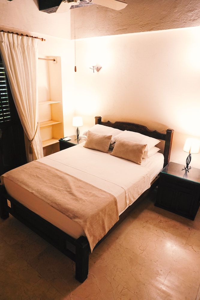 7 Br Mansión En Centro Histórico Con Jacuzzi, Piscina Y Rooftop - Cartagena