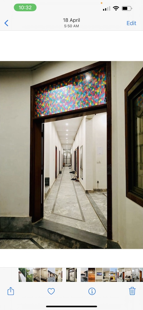 3 Mins Walk Orange Line Metro Train And Get Discover Lahore In Few Mins Drive. - Punjab