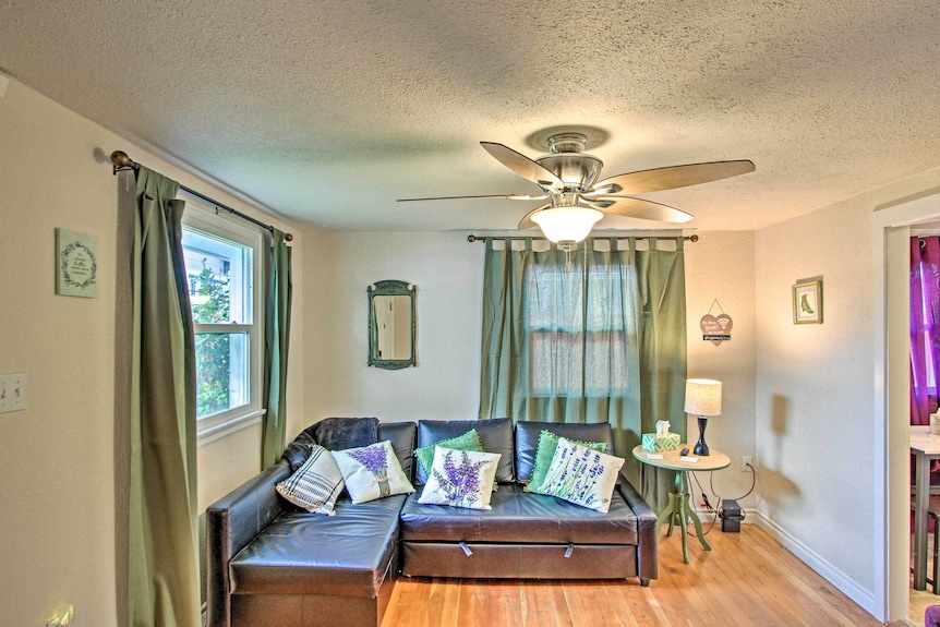 Lovely Tacoma Cottage W/ Fire Pit, Near Dtwn! - Gig Harbor, WA
