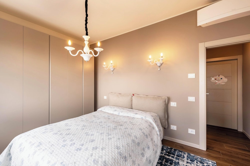 Holiday Home 'Sweet Home Anna' With Lake View, Garden & Wi-fi - Bardolino