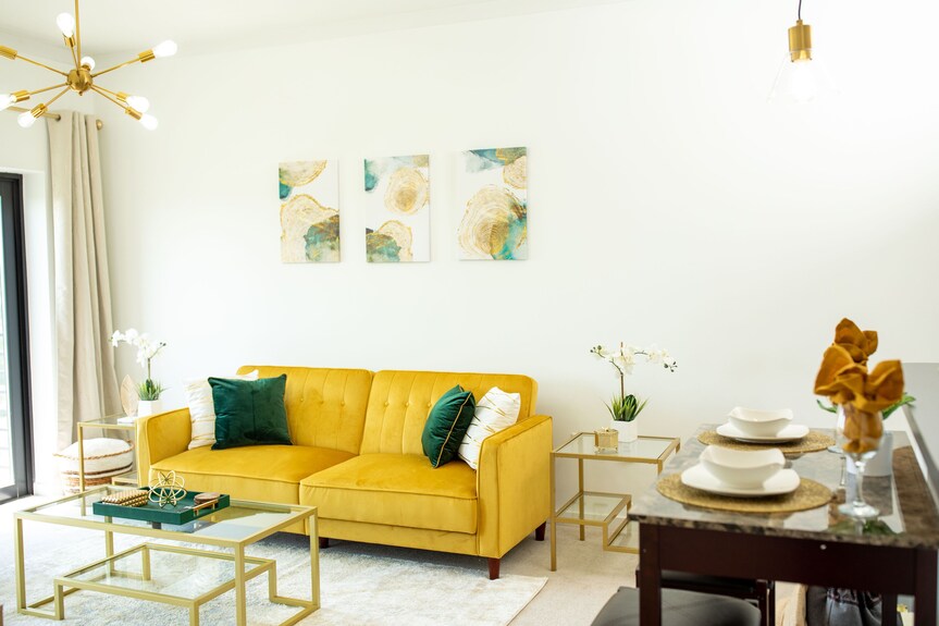 Luxe High Rise Uptown Condo |Free Wi-fi | Secure Building | Free Parking - Camp Snoopy, Fort Mill