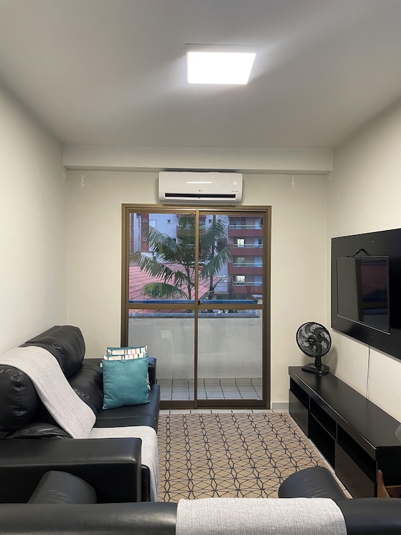Ape 27 50m Praia Grande Ubatuba 2 Wed 2 Bath Air Conditioning In The Living Room - Ubatuba