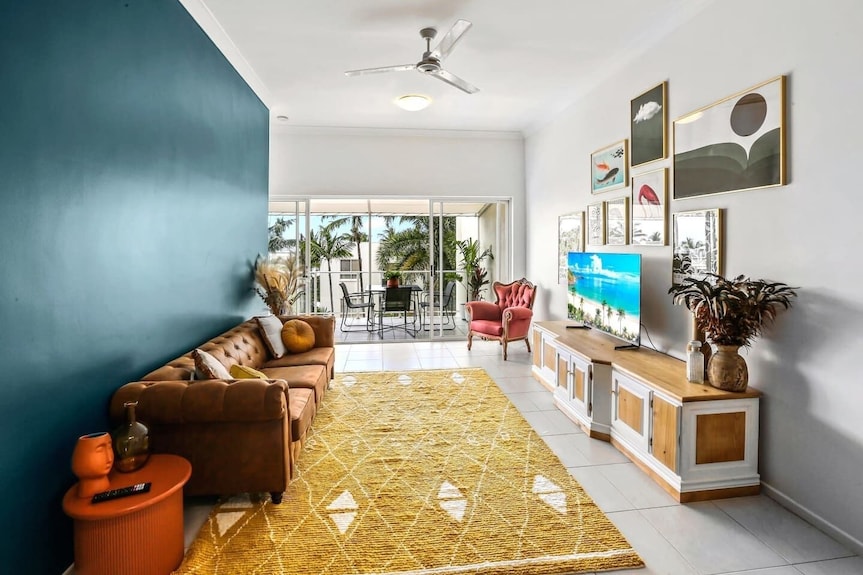 Charming Seaside Condo With Balcony & Pool, Steps From Trinity Beach - クイーンズランド
