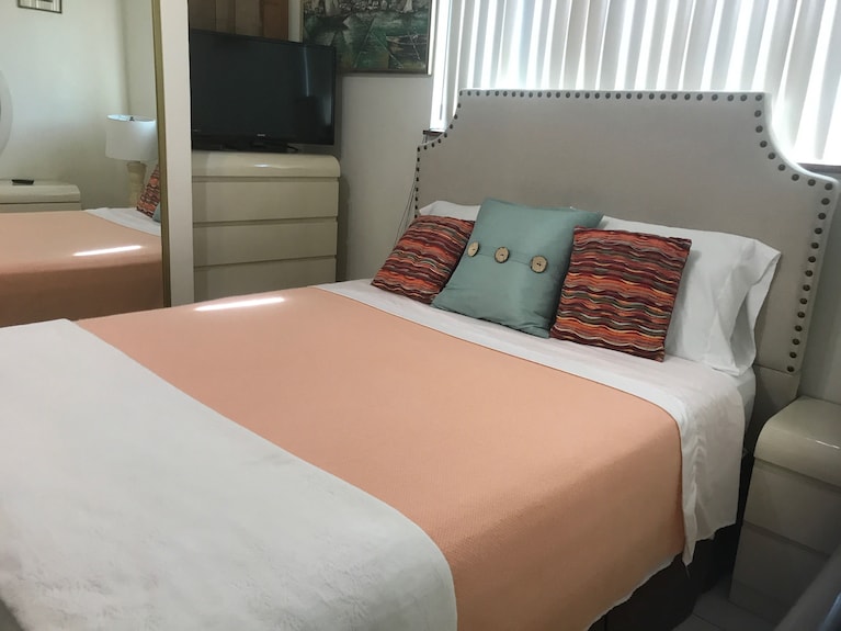 Cheerful And Cozy 1 Bedroom Efficiency. Private - Deerfield Beach, FL