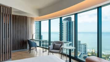 Suite Júnior, vista para o mar | 1 quarto, minibar, cofre com capacidade para portátil, secretária