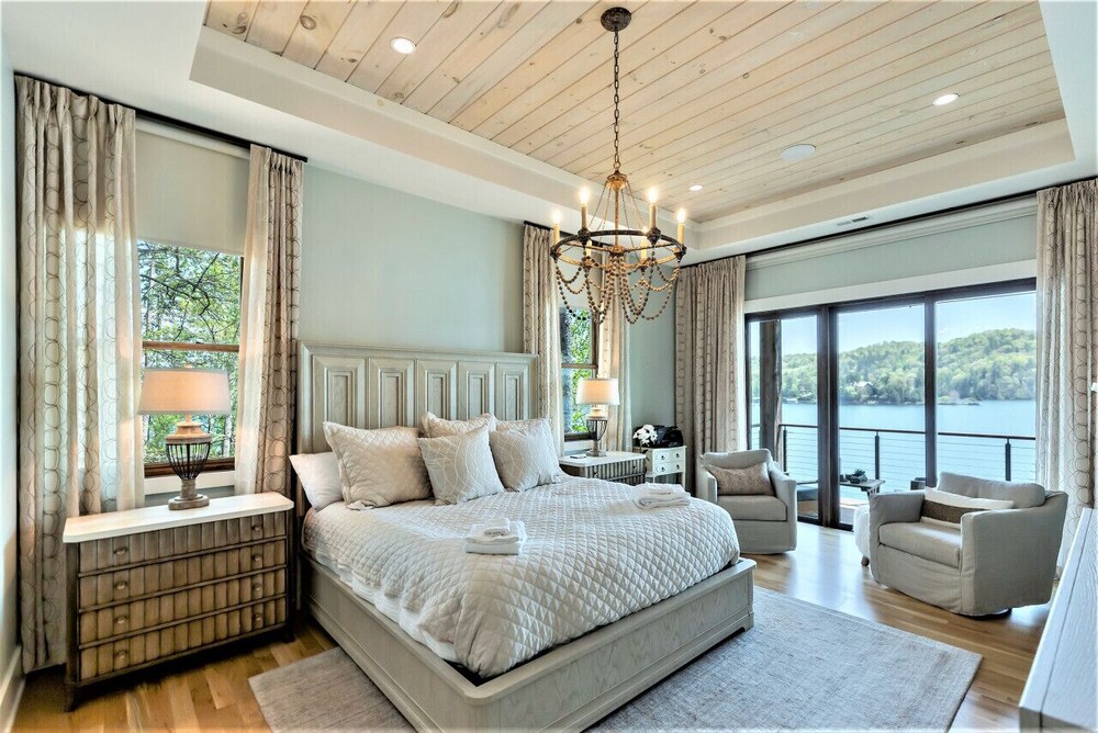 Turtlehead - Absolutely Stunning Lake Keowee Waterfront Home - Keowee Toxaway State Park, Sunset