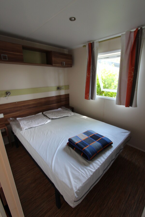 Mobilhome Tout Confort, Camping 4* - Ploemel