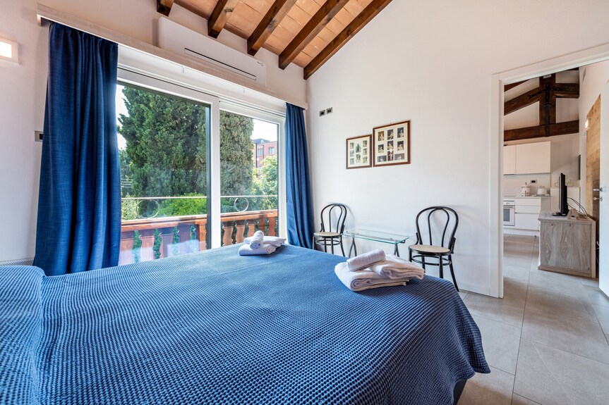 Apartment Al Segnavento Montese With Pool, Garden, And Wi-fi - Gardone Riviera