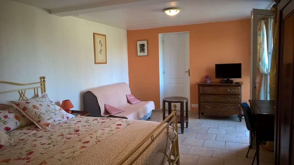 A 1h15 De Paris A6 Longère Avec Jardin Piscine- Famille -Animaux Acceptés - Courtenay