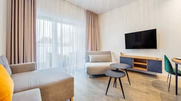 Studio (106/5) | Sala de estar | Televisor plasma de 30 polegadas com canais por cabo, televisor