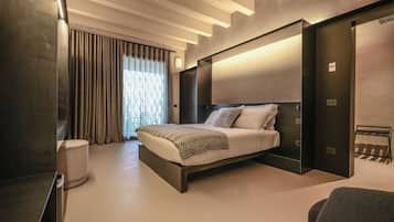 Suíte júnior | 1 quarto, roupas de cama premium, edredons de pluma