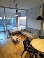 Apartamento Cidade | Cofre no quarto, ferro/tábua de engomar, Wi-fi grátis 