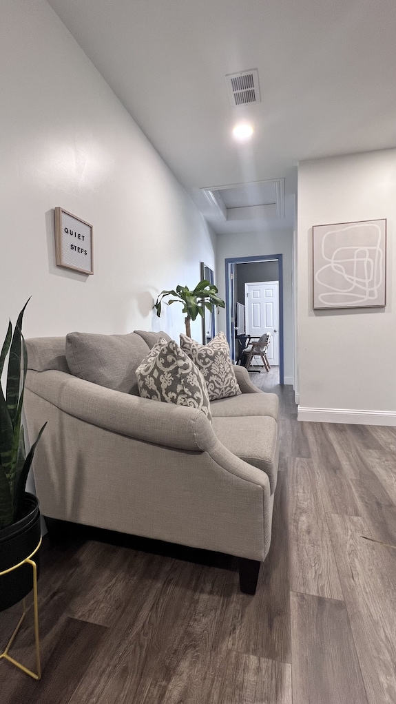 Modern/luxury 2 Bdrm- King Bed- University City - Ardmore, PA