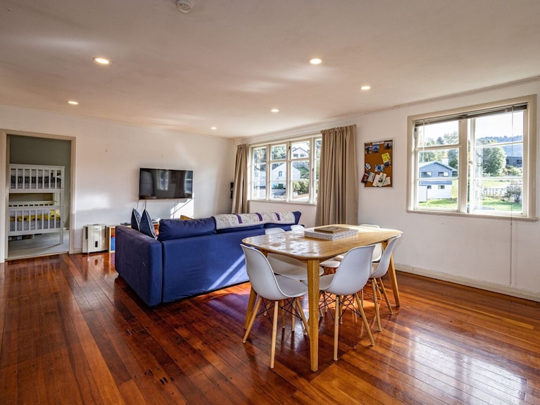 Drasko's Den - Ohakune Holiday Home - Ohakune