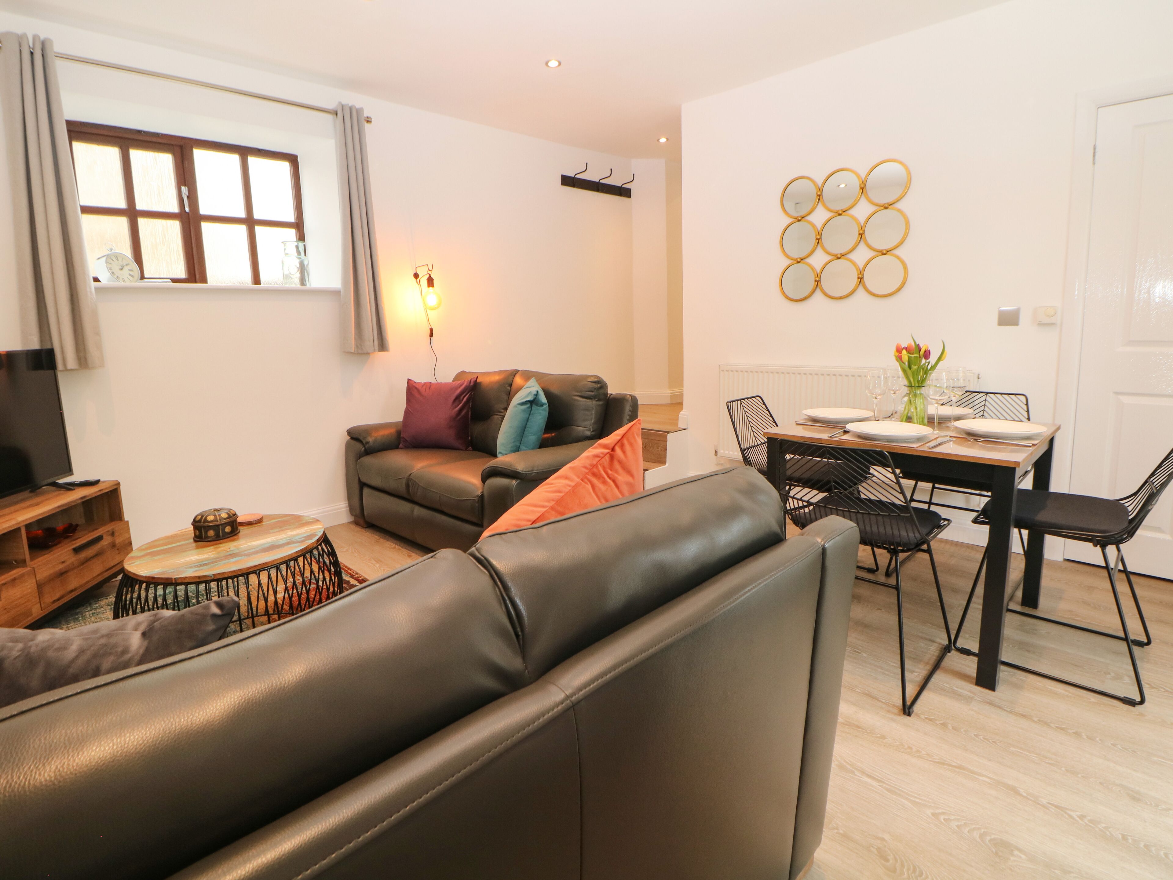 The Smithy, Romantic, Character Holiday Cottage In Calver - Hope Valley