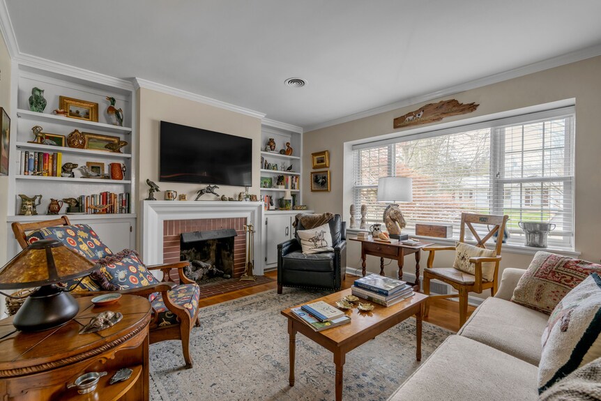 Cute Bungalow Located In The Fairwood Neighborhood Of Lexington. #15081244-1 - Lexington, KY