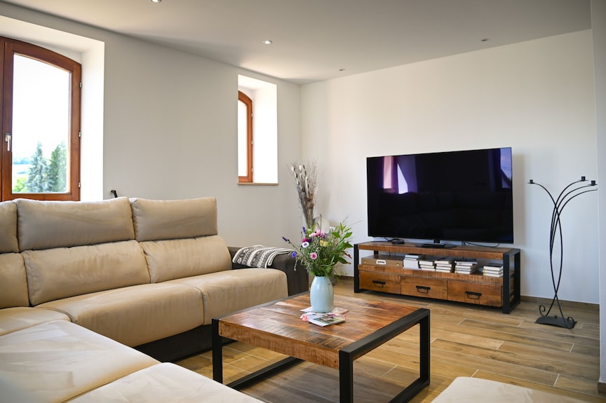 L'orée Des Vignes-house-oversized-ensuite-vineyard View - Elzas
