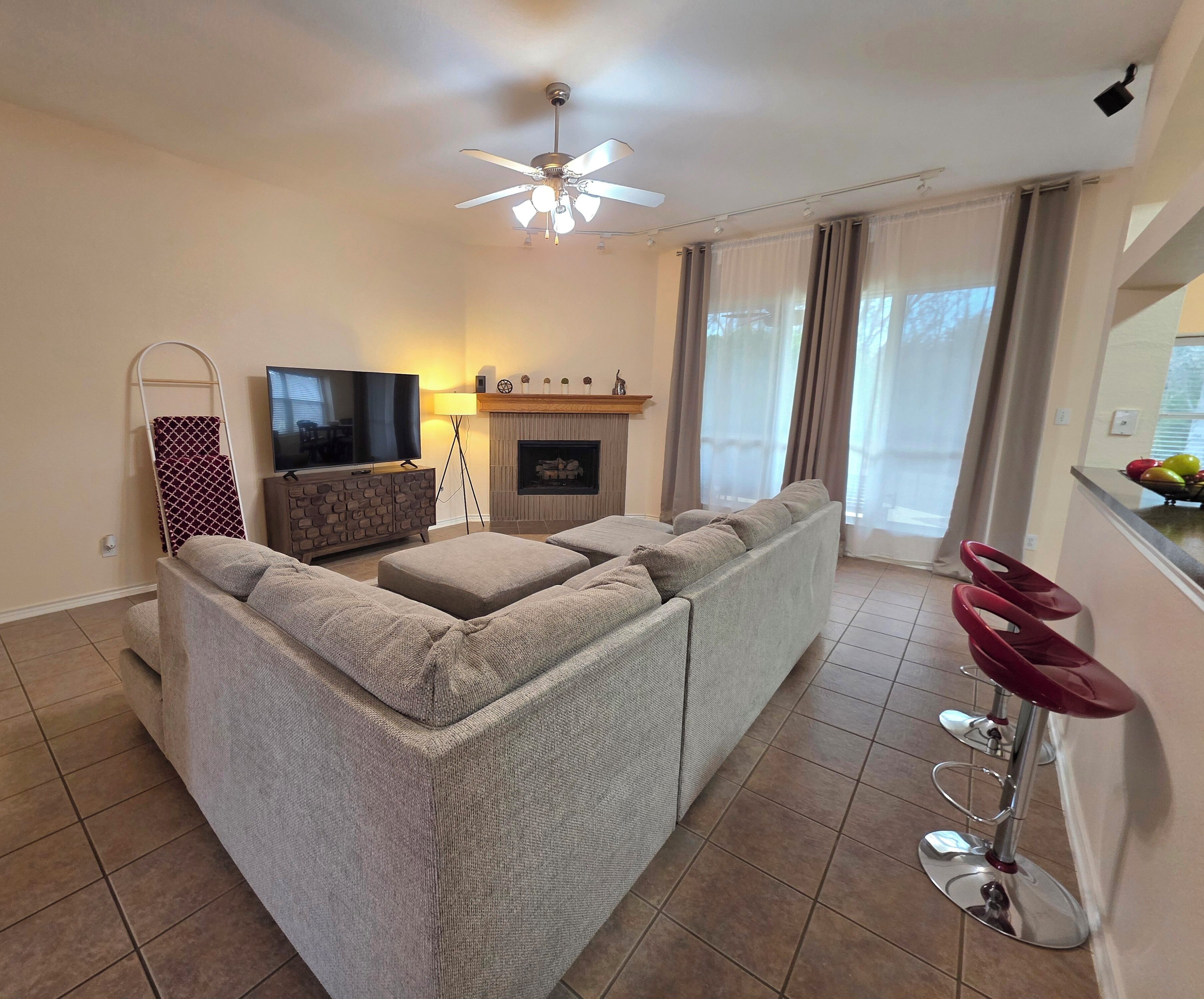 Lovely Lakeside Living - Rowlett, TX