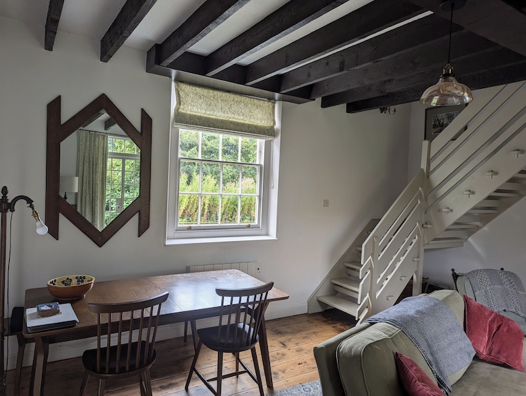 Charming Two Bedroom Converted Chapel - Norfolk