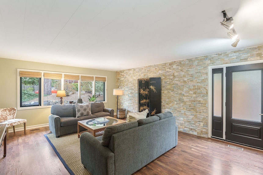 3855 Carmel Nest - Mid-century Home & Guest Suite - Monterrey, CA