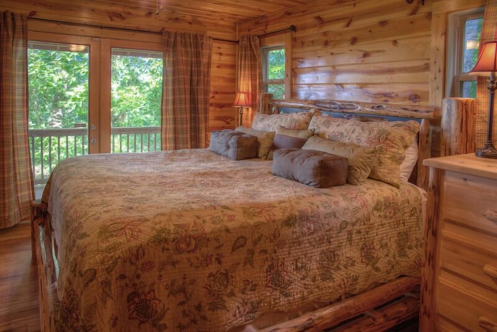 Matterhorn | 2br Retreat With Spectacular Mtn Views, Fireplace And Pool Table - Sautee Nacoochee, GA