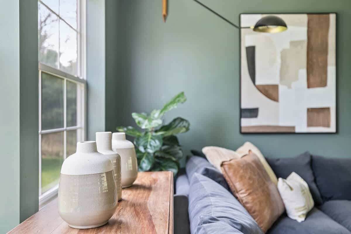 Juniper Presents: Posh Retreat Home-great Views, Yard, Hot Tub, Firepit - Saugatuck, MI