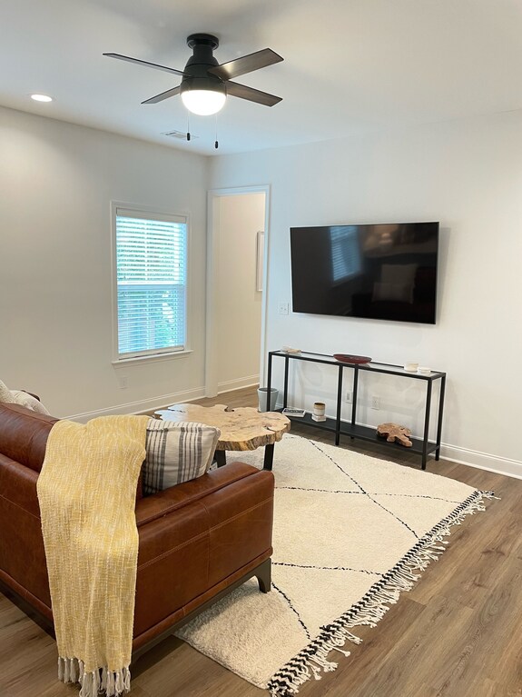 Condo Located Downtown Aiken That's Only A 5-minute Walk To The Alley! - Aiken, SC