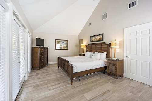 Relax Now - Sanctuary - 3 Bedroom 3 Bath Pool Home - Marathon, FL