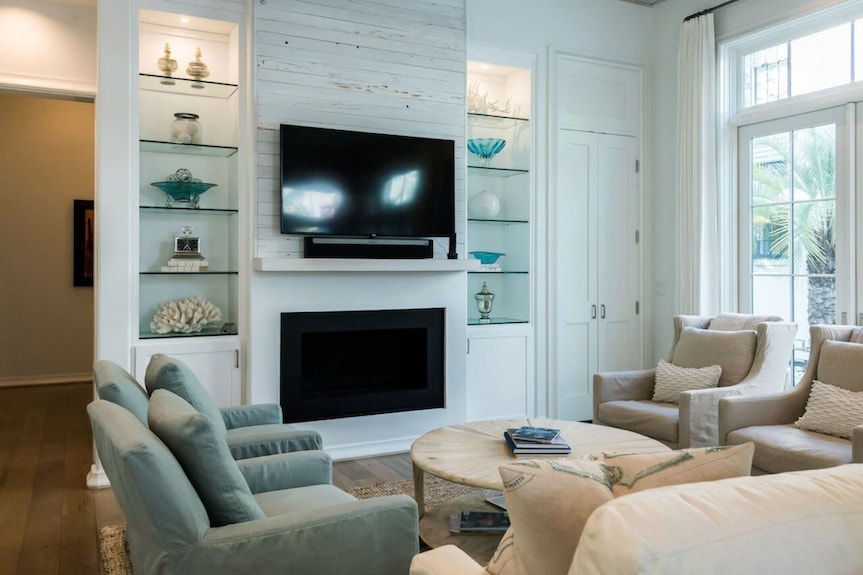 92 East Water Street | 4 Bedroom With Pool & Hot Tub! -