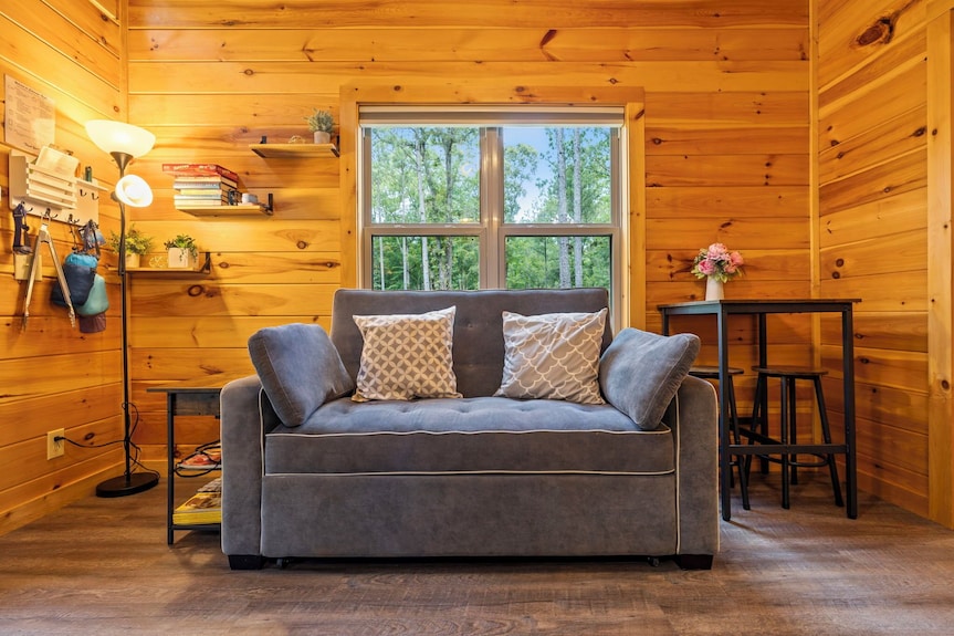 Tiny Cabin On 23 Private Lake Front Acres - Richard B. Russell Lake