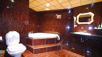 Quarto Quádruplo Deluxe | Casa de banho