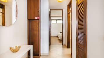 Entrada (vista interior)