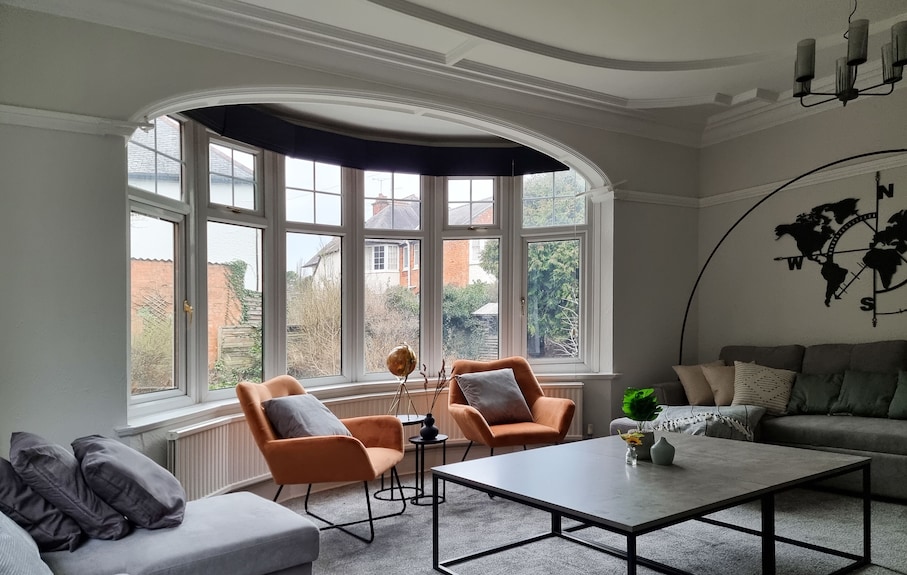 Spacious King-size Suite In Manchester With A Private Garden, Free Driveway Parking, And Ultra-fast Wifi. Ideal For Families, Professionals, And Short Or Long Stays, With Easy Access To Manchester Public Transport, Shops, And Local Attractions. - Leicester