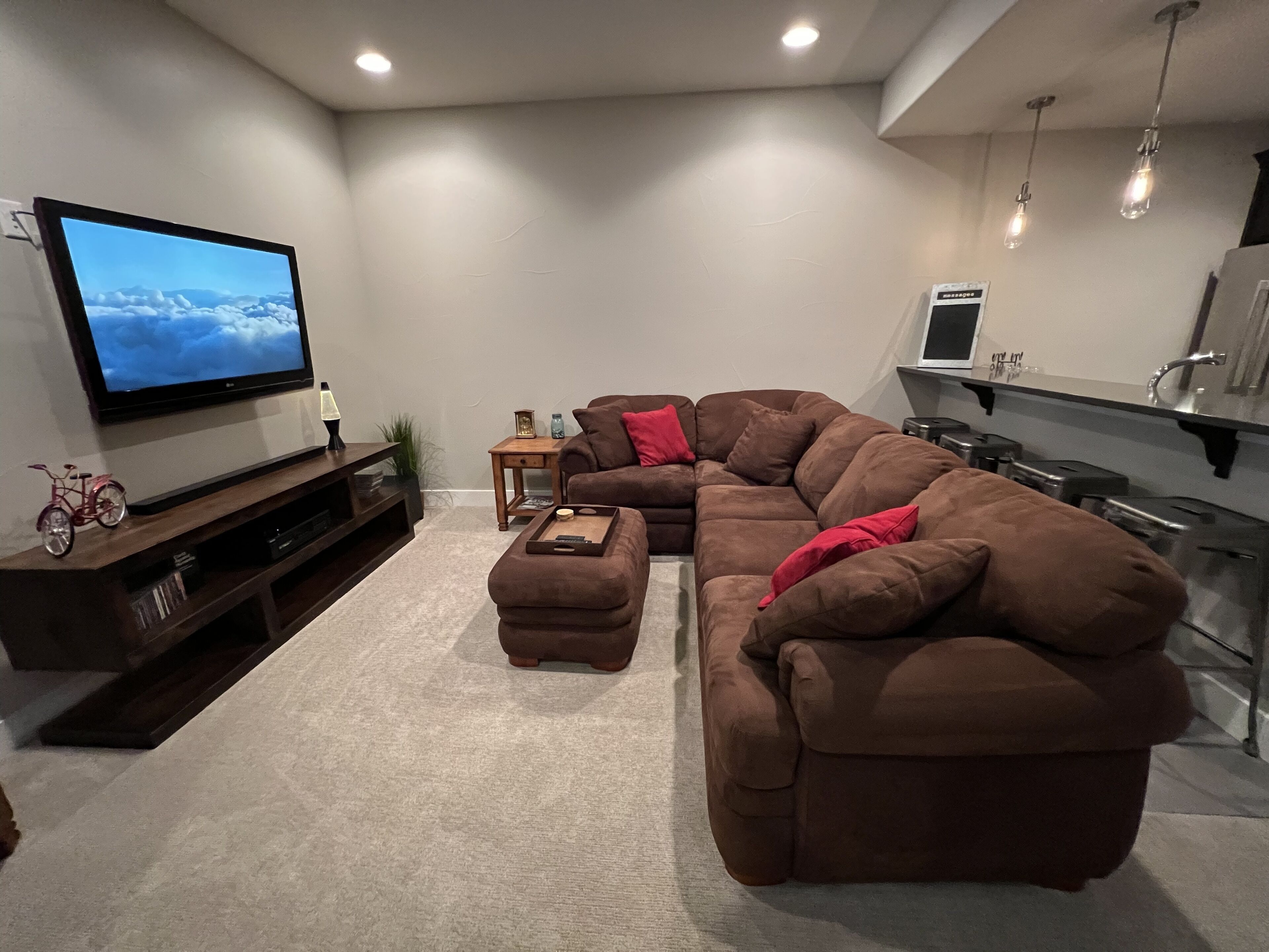 Modern 5-bed, Clean Is Priority - Denver