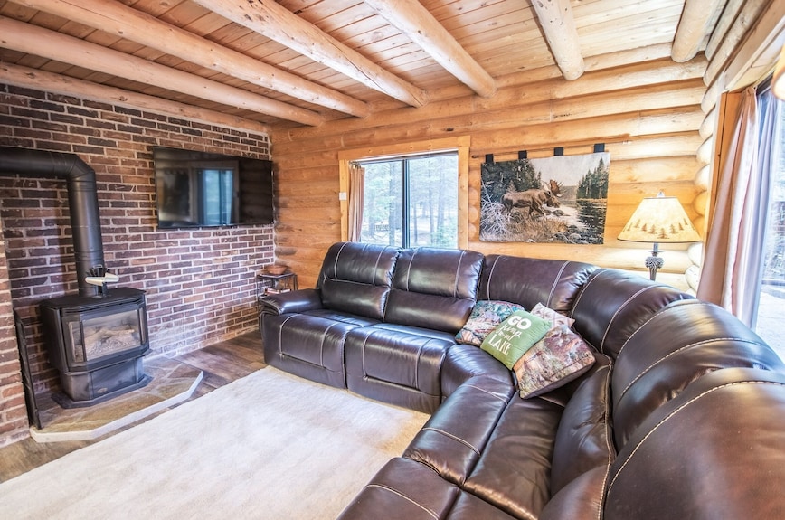 Visit Yellowstone And Stay On Henrys Lake Outlet - Henrys Lake, ID