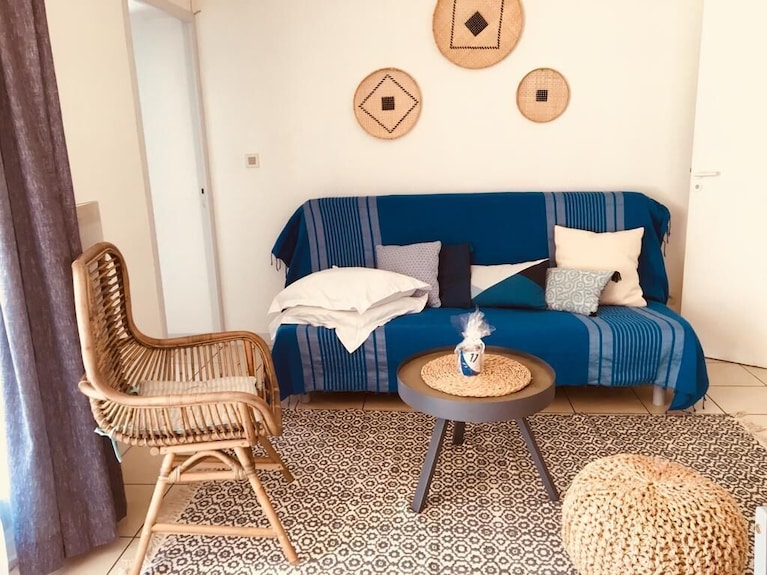 Les Pieds Dans L'eau Entre Plage Et Port De Plaisance... - Île d'Oléron