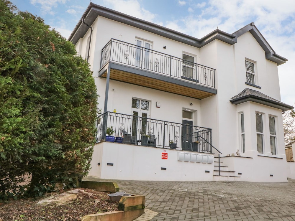 Apartment 4 10 Somers Court - Paignton