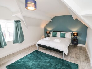 Casa de Campo | 7 quartos, com decoração personalizada, com mobília individualizada 