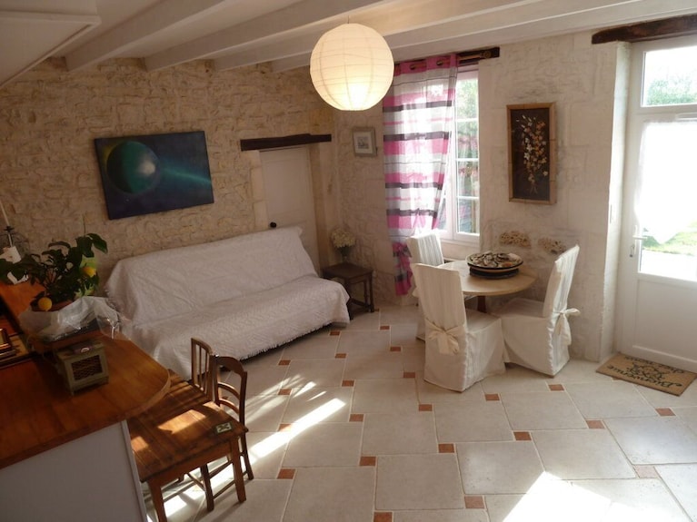 Ideal "Pied à Terre" For Couple Or Small Family Without Need For Swimming Pool - Saint-Jean-d'Angély